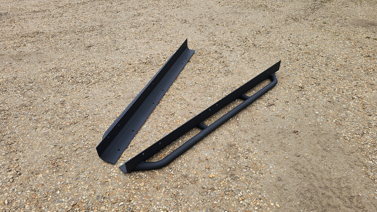 Discovery 3 and 4 Rock Sliders with Tree Bars – Far Corners